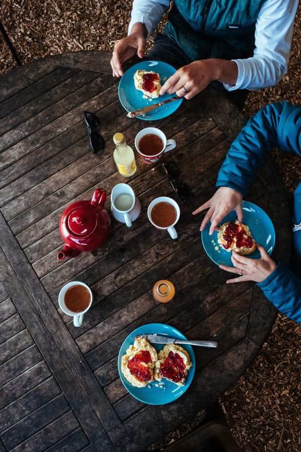 High Tea vs Low Tea - What's the Difference? | Binge Travelling
